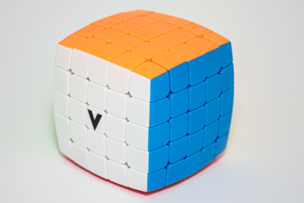 V-Cube 5 (Pillow) - Eureka bv